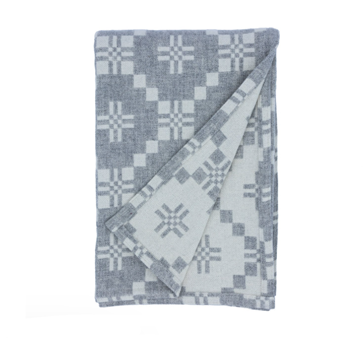 Melin Tregwynt St David's Cross Throw - Arian – KindleHouse